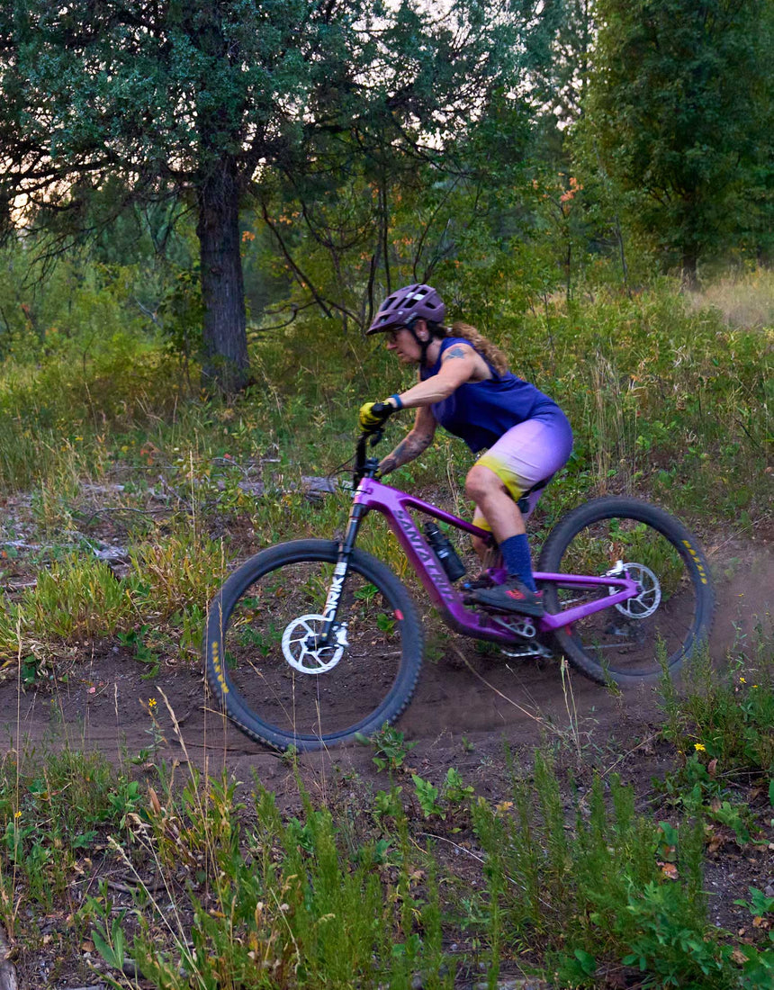 Limitless 11" - Stretch Waistband High-Rise Short : Midnight Citron Ombre - Women's | SHREDLY